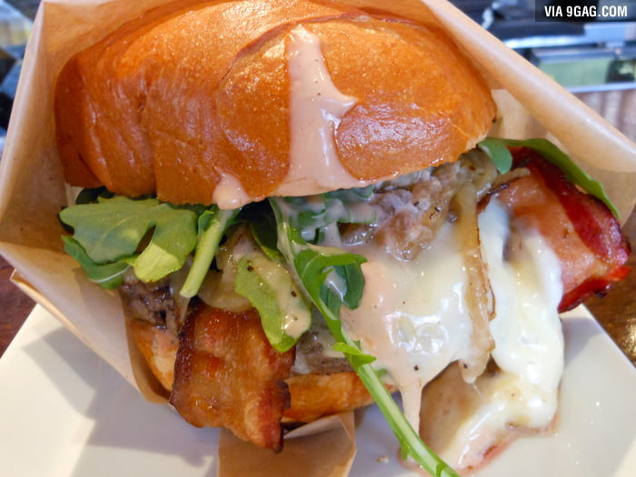 Number One Burger from 25 Degrees - 9GAG