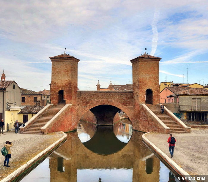 Three point bridge in Italy with a plaza in its centre, built in 1638 ...