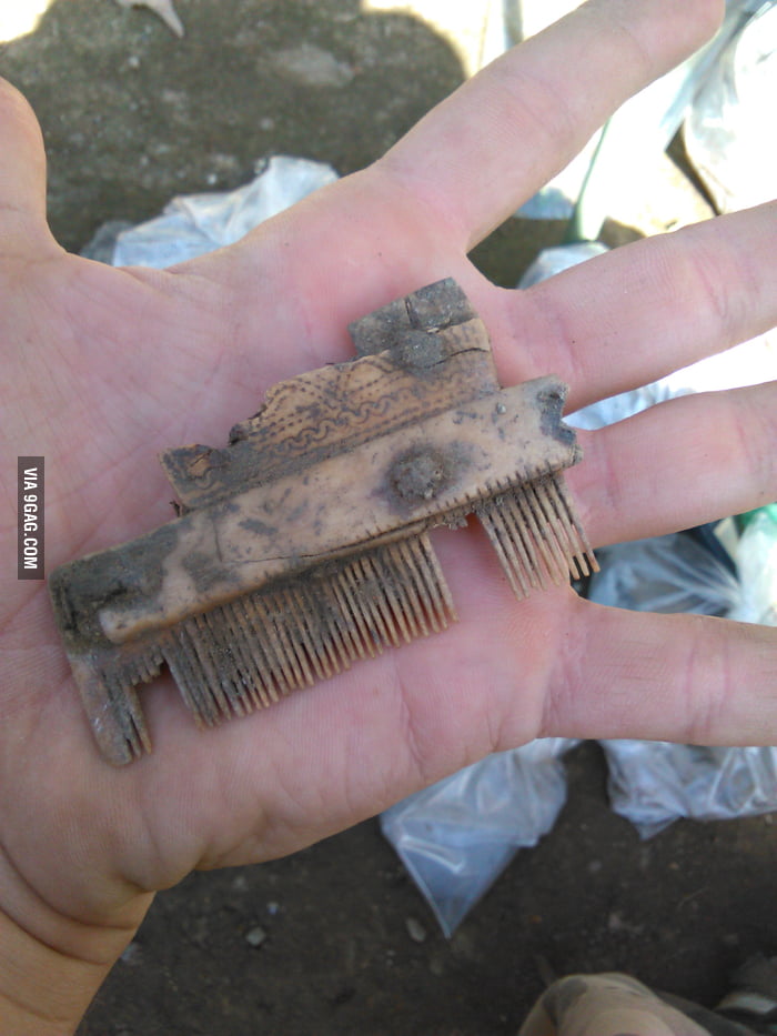 Bone comb from middle roman empire, love my job! - 9GAG
