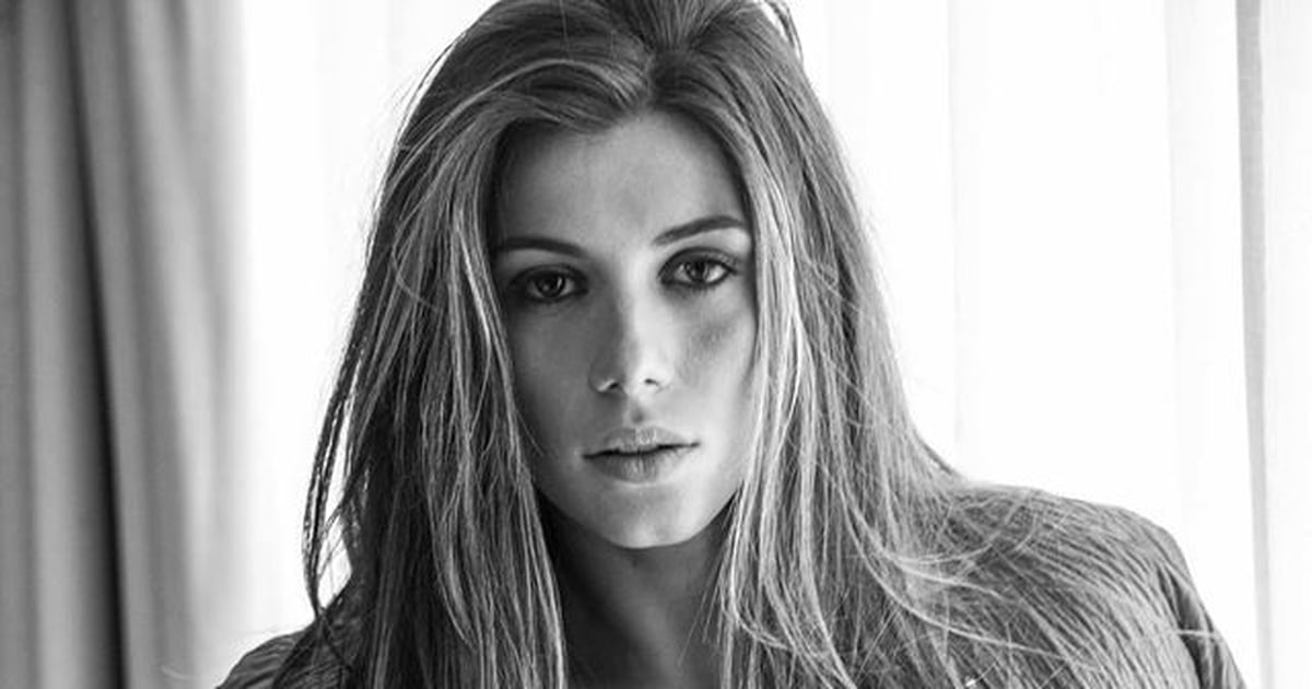 Lavinia Postolache, Former Miss Romania - 9GAG