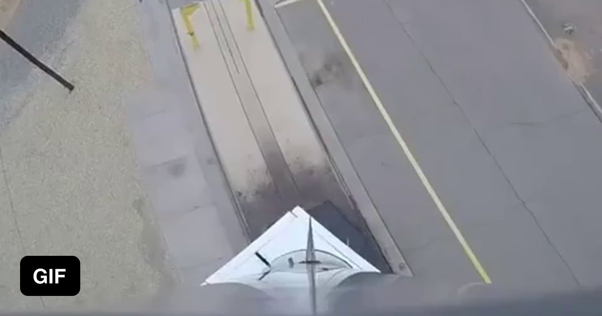 Checkmate, flat Earthers! - 9GAG