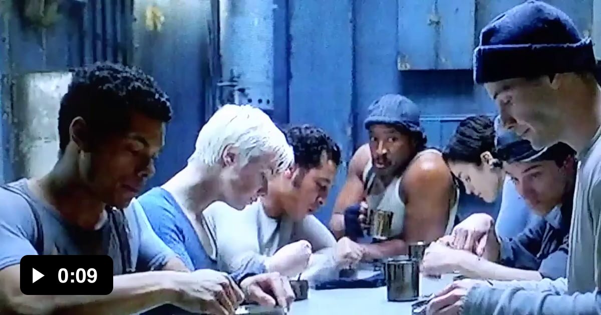 All the spoons are bent in The Matrix (1999). - 9GAG
