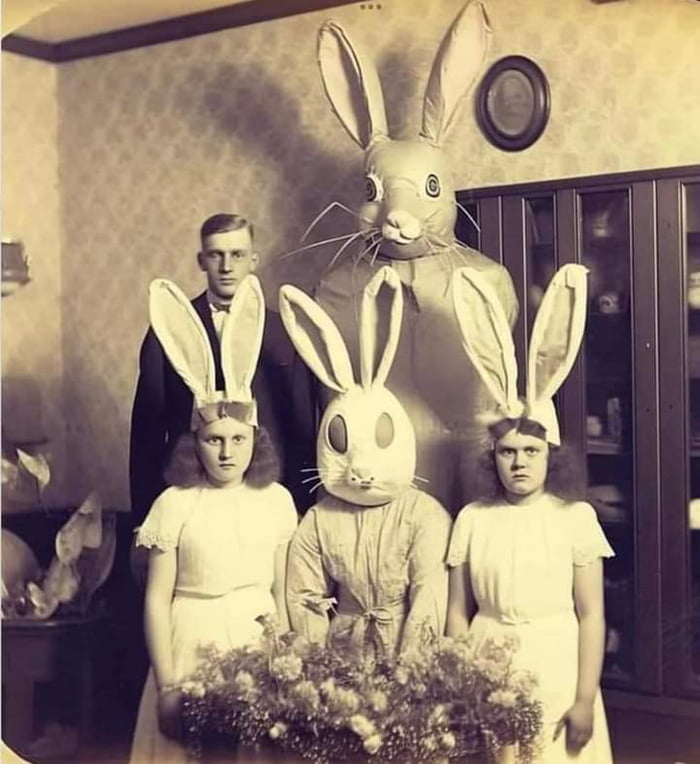 Happy Easter Bunny - 9GAG