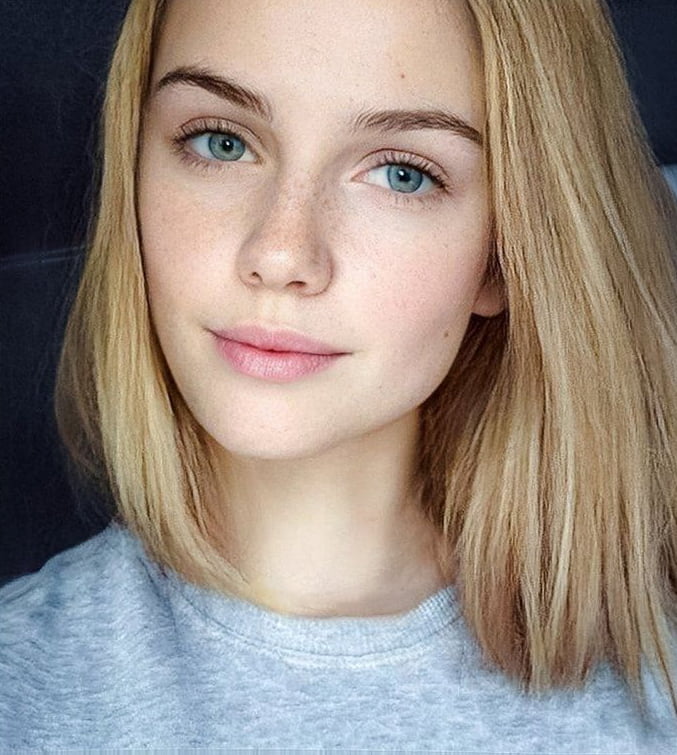 Minimum makeup. Maximum freckles. - 9GAG