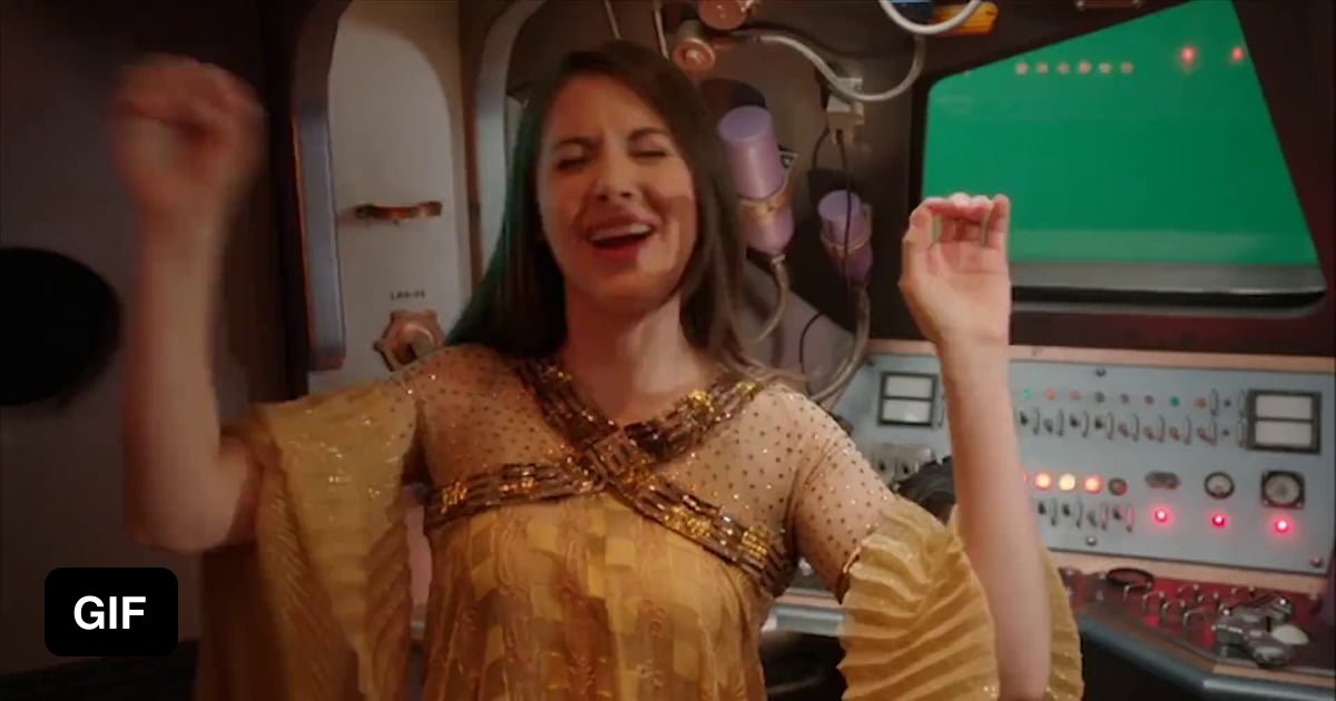 What she's doing (wrong answer only) - 9GAG