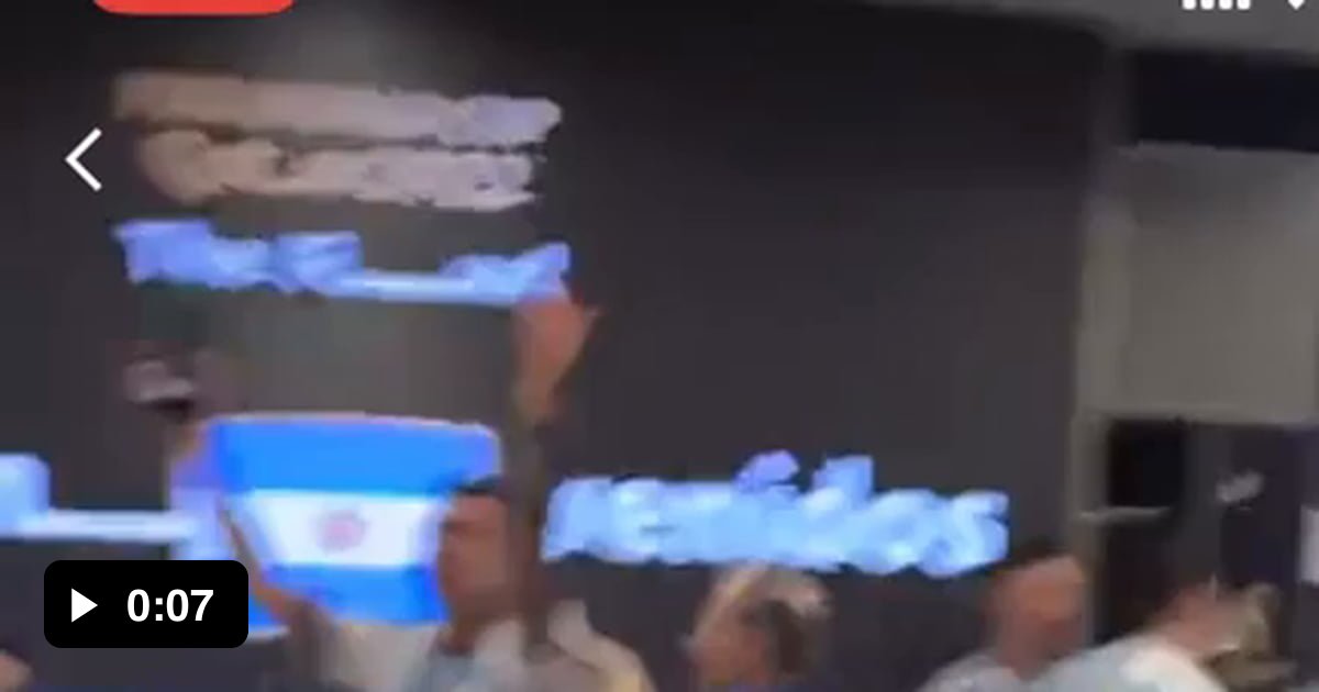 Emiliano Martinez twerking in the locker room after the WC win - 9GAG