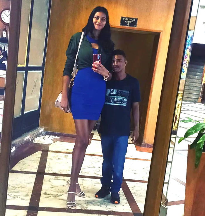 That's one huge b***h.... - 9GAG