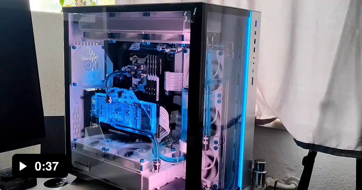 First custom loop build - 9GAG