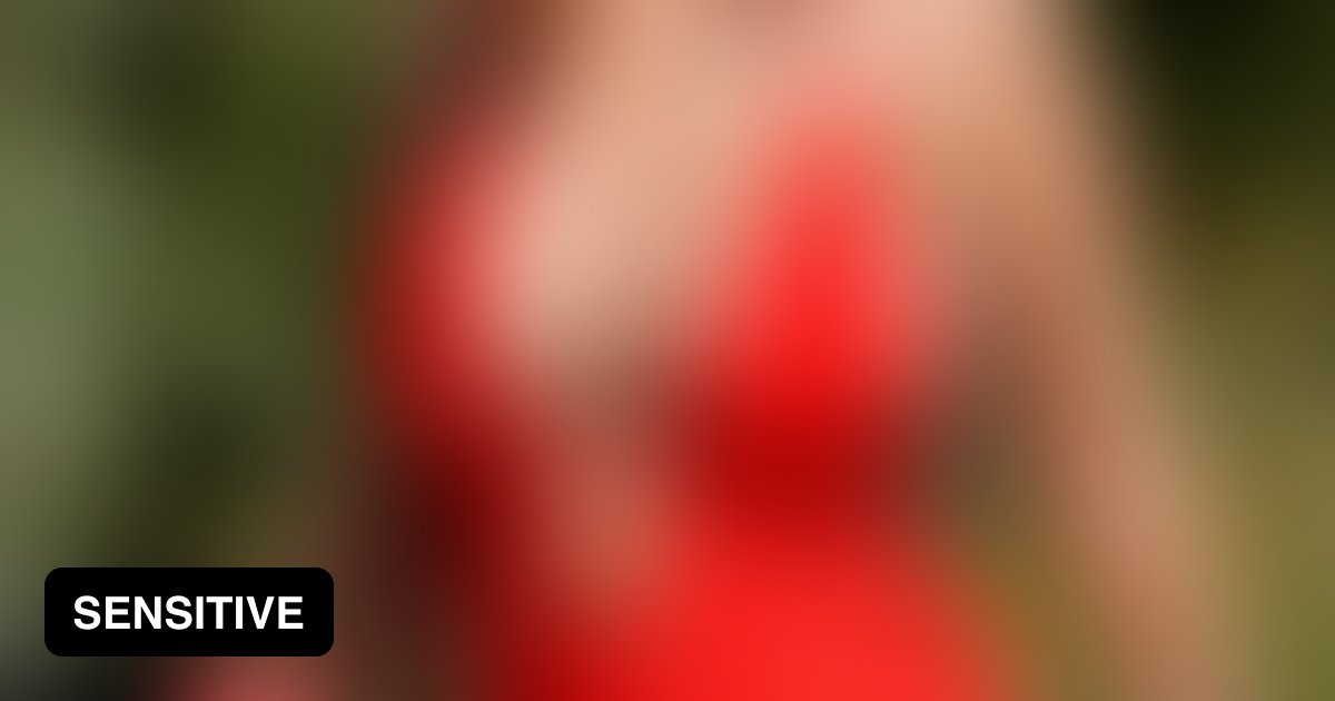 Ravishing in red - 9GAG