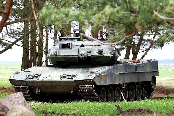 Confirmed Sweden sending their version of Leo 2a5. - 9GAG