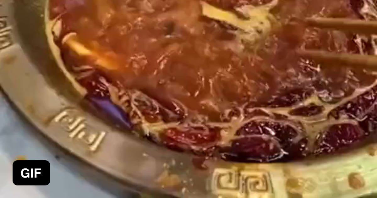Prove that everything tastes the same when they mix with spicy source ...