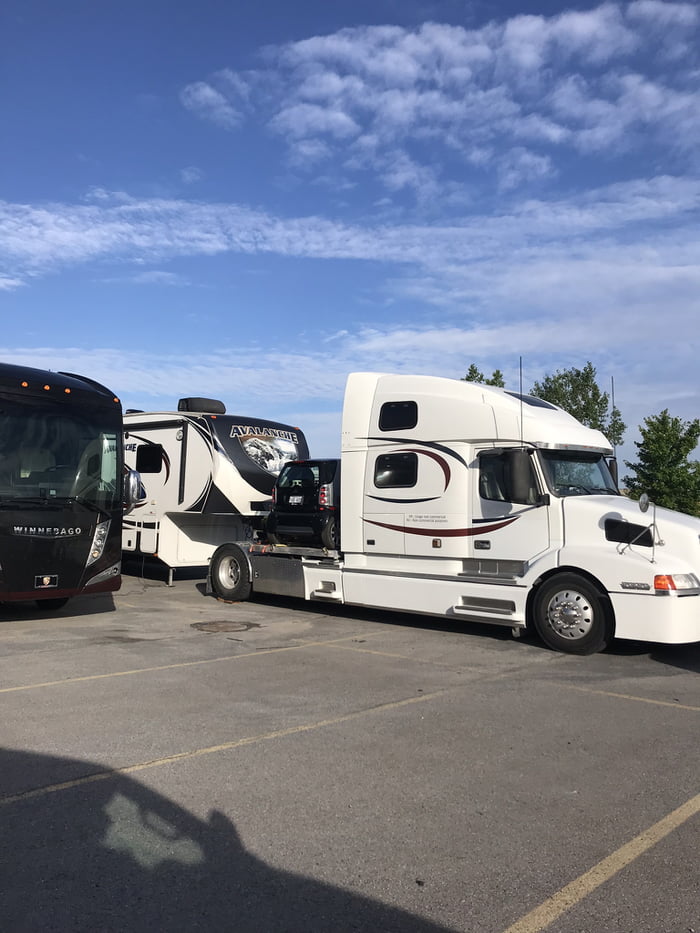 Best setup for travel Murican style - 9GAG