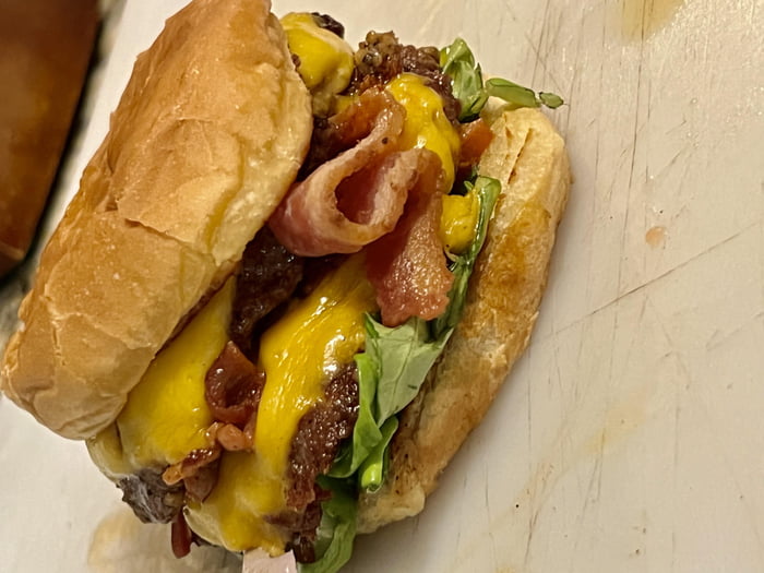 Double double bacon smash burger - 9GAG