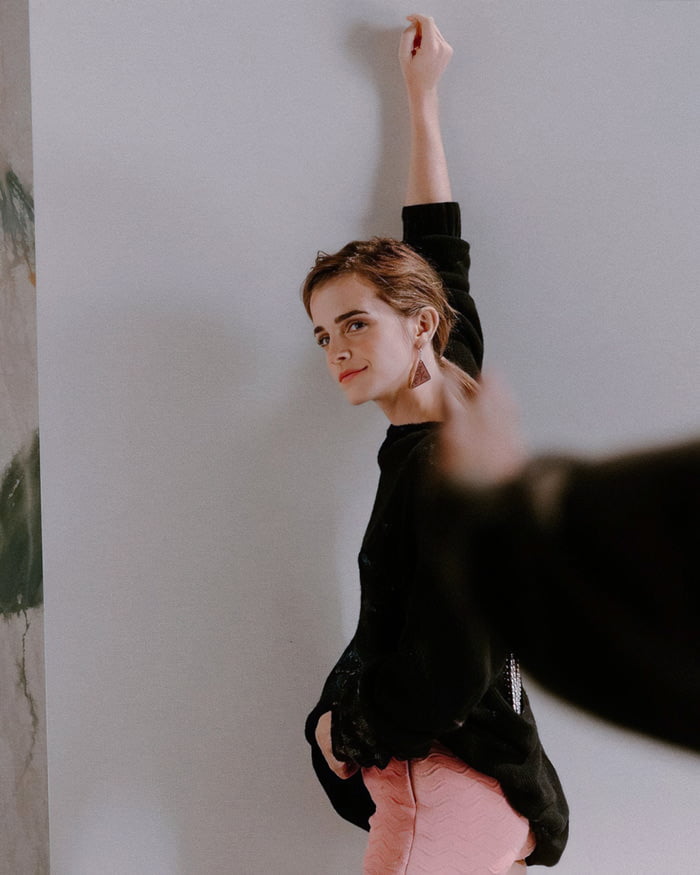 Posing for Prada - 9GAG