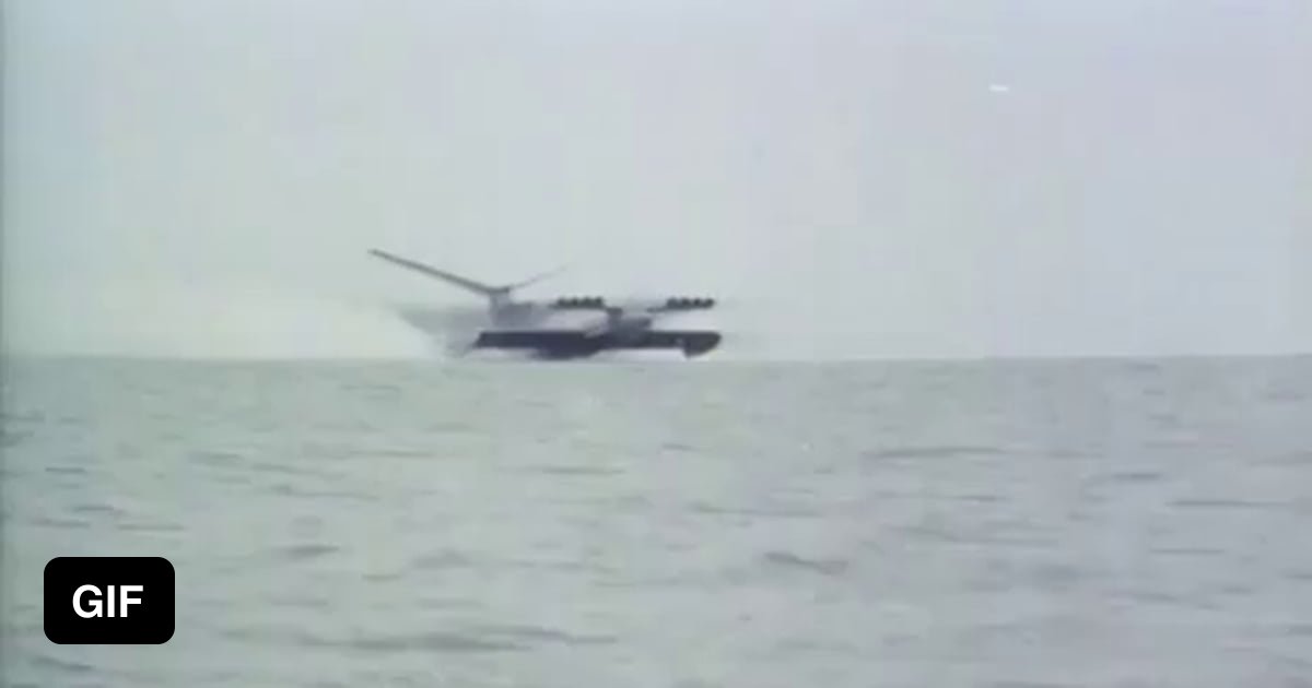 For those who doubted it could fly, here is the Lun-class MD-160 ...