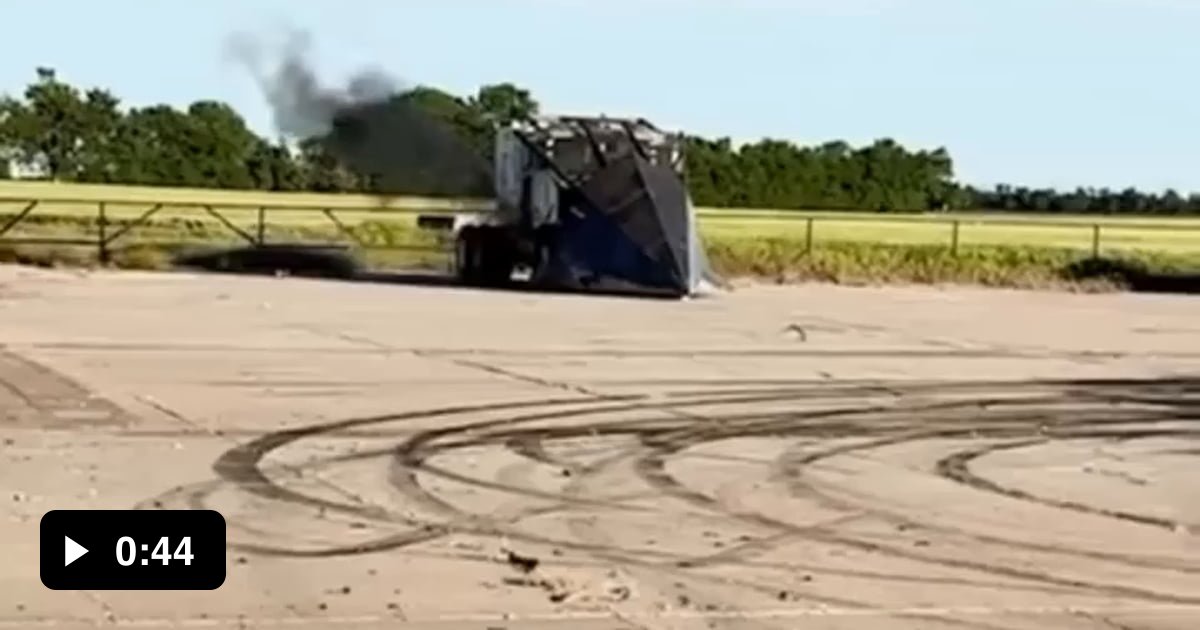This truck is built for maximum destruction. - 9GAG