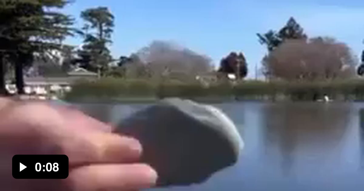 Stone skipping masterclass - 9GAG