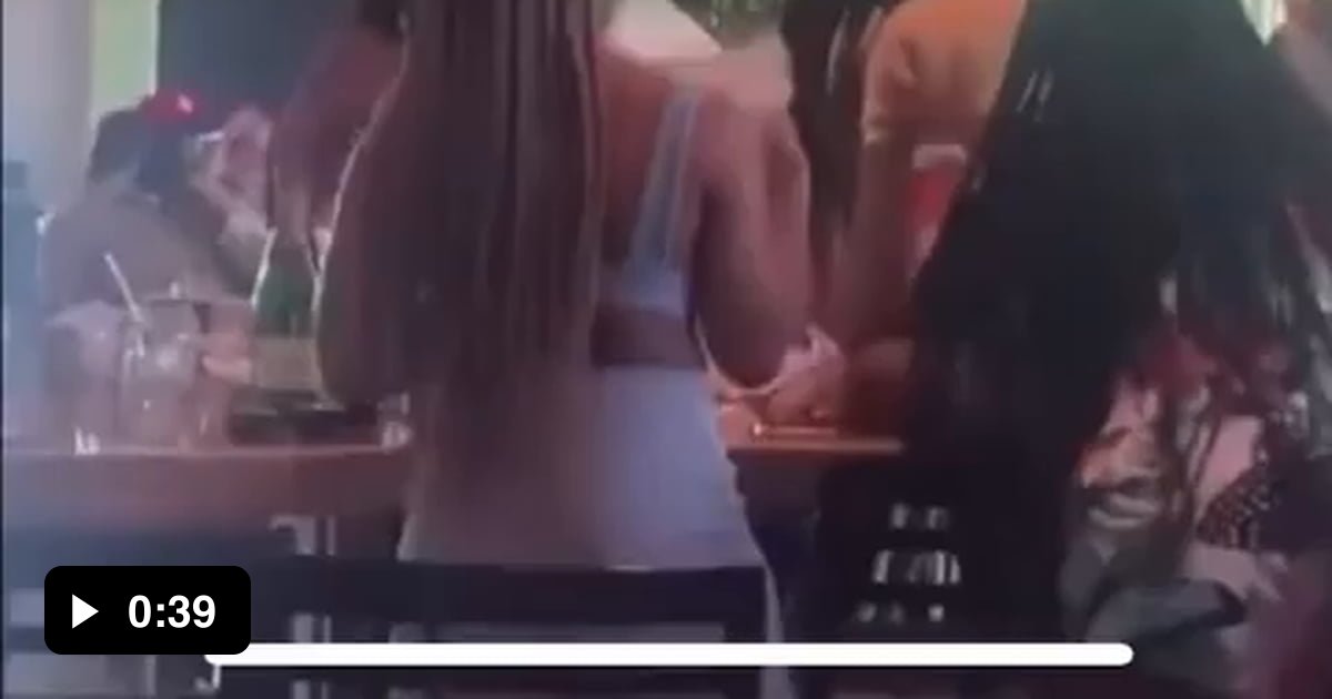 Women twerking at a restaurant - 9GAG