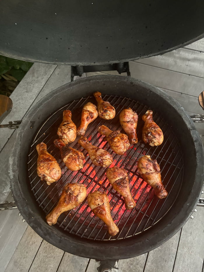 Chicken on the BBQ - 9GAG