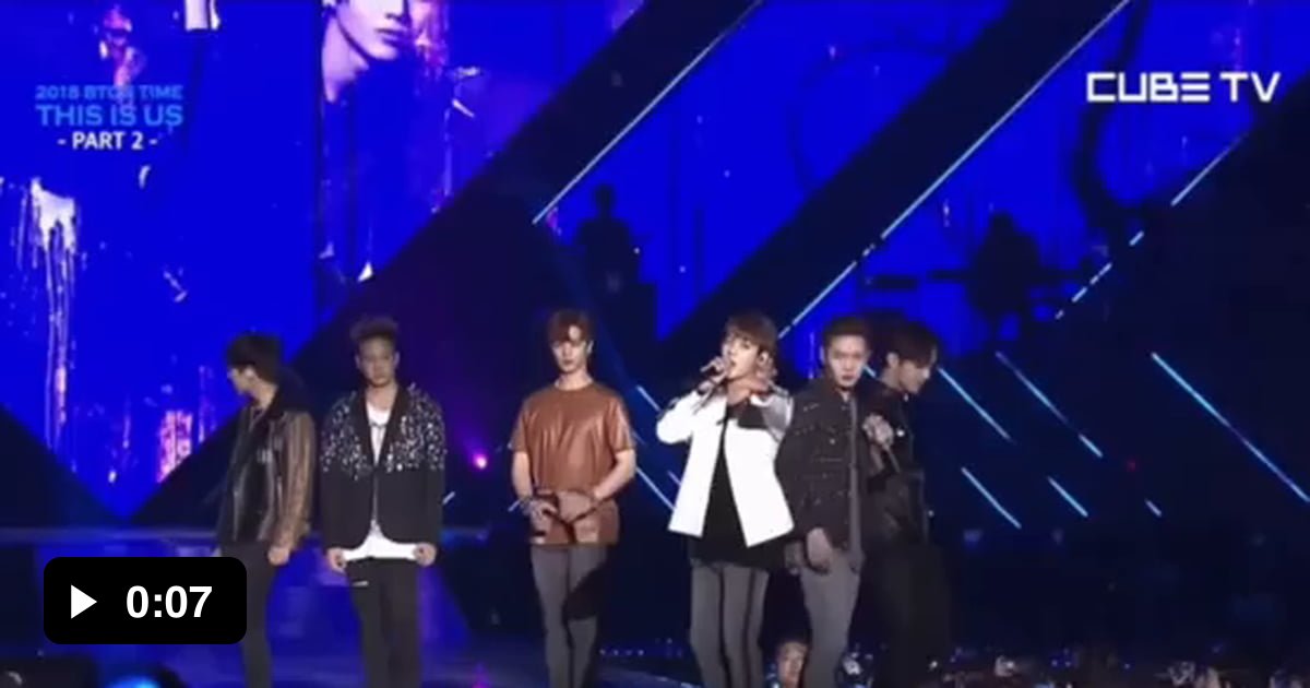 Singer's voice cracks during live performance - 9GAG