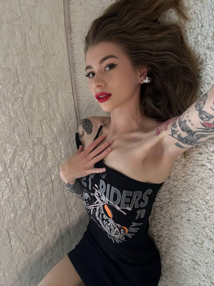 Lay down next to me.. - 9GAG