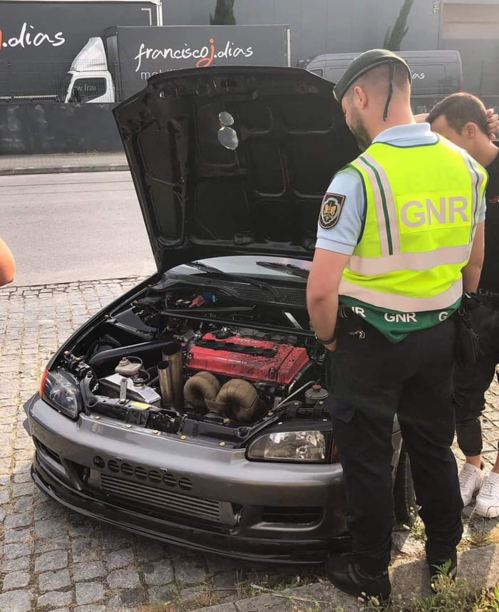 You're the car driver, what do you say? - 9GAG