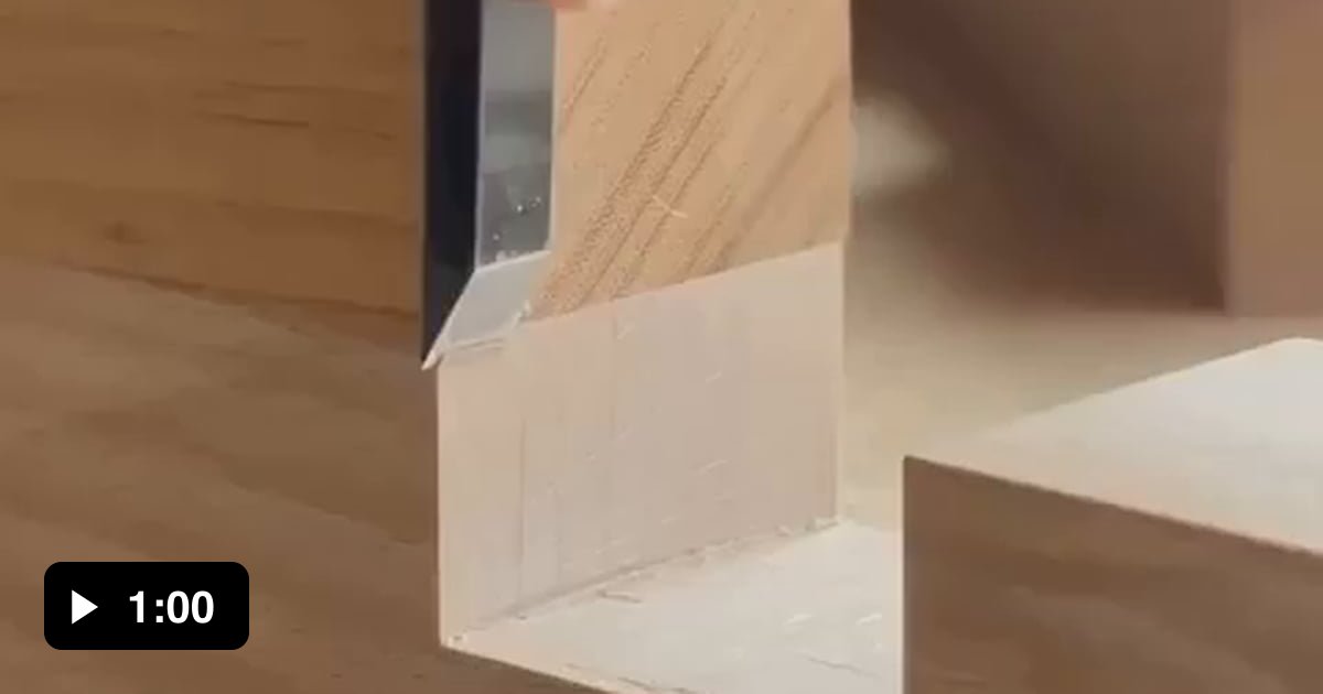 Woodworking with chisels - 9GAG