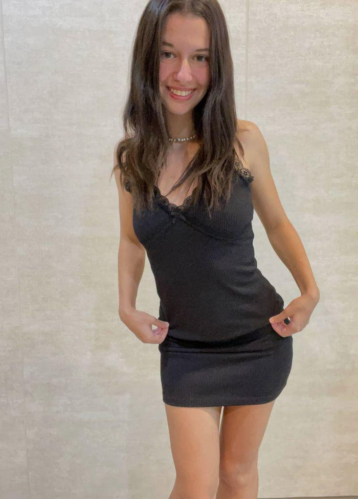 Would you take me out of this dress on the first date? - 9GAG