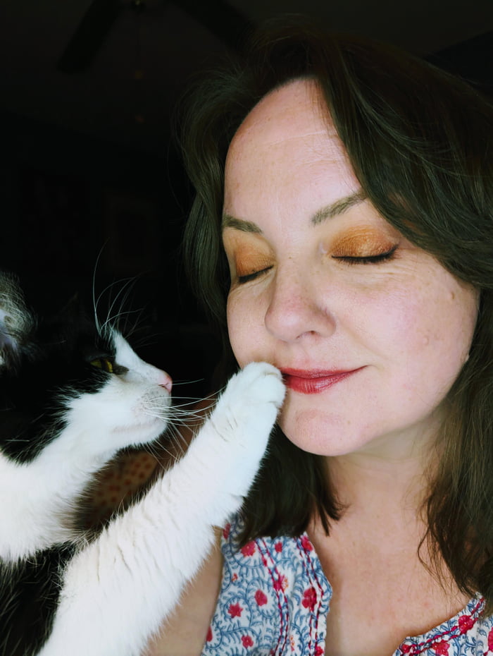 Makeup Artist - 9GAG