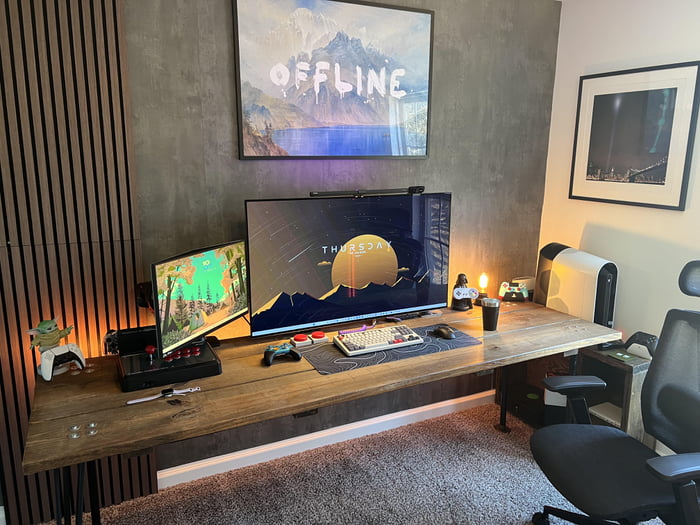 2025 Setup feeling 👌. - 9GAG