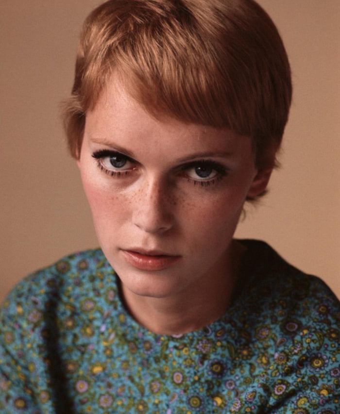 Mia Farrow photographed by Terry O'Neill (1969) - 9GAG