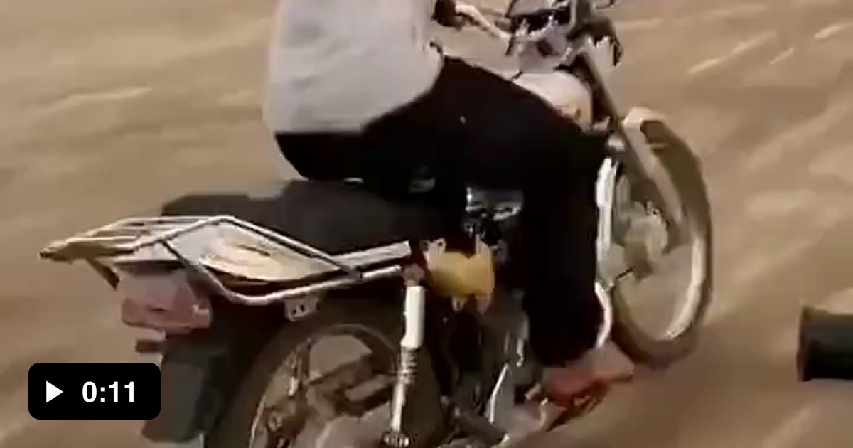 Idiot gypsy on bike - 9GAG