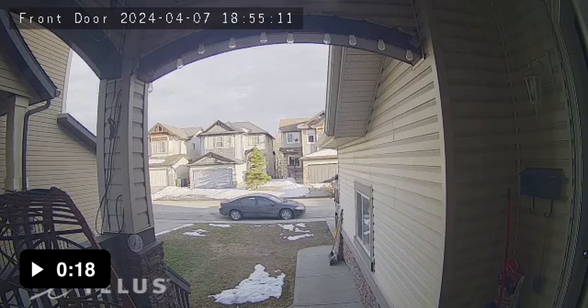 Was out of town, came back to a busted headlight. - 9GAG