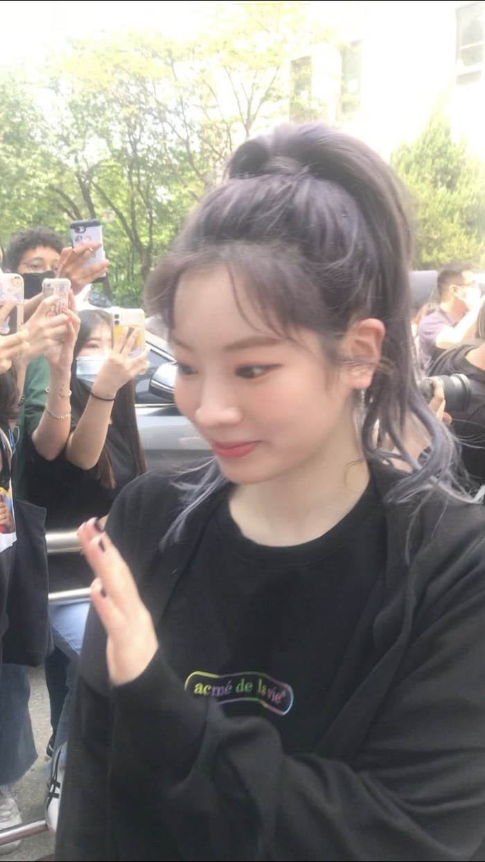 Dahyun up close - 9GAG