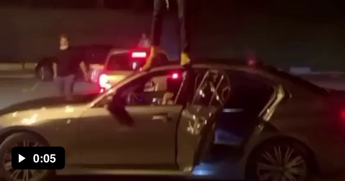 Boom perfect timing - 9GAG