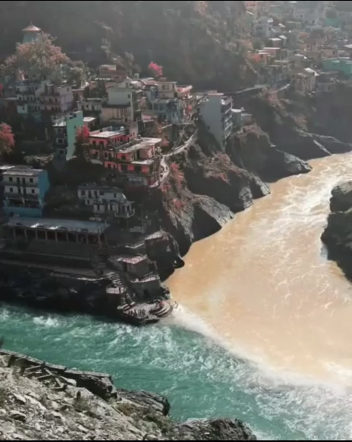 Confluence of two rivers in India - 9GAG