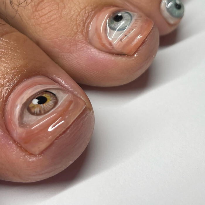 Eye toenails - 9GAG