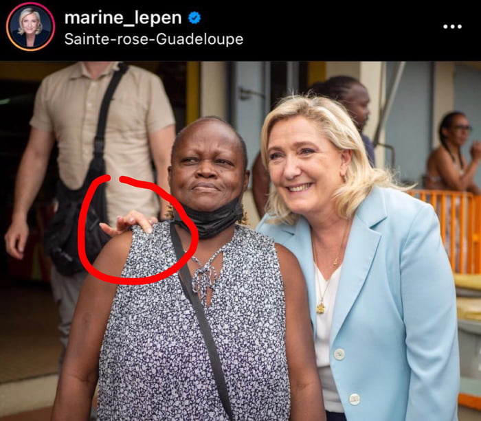 I am not a racist i have a black friend, me and my black friend : - 9GAG