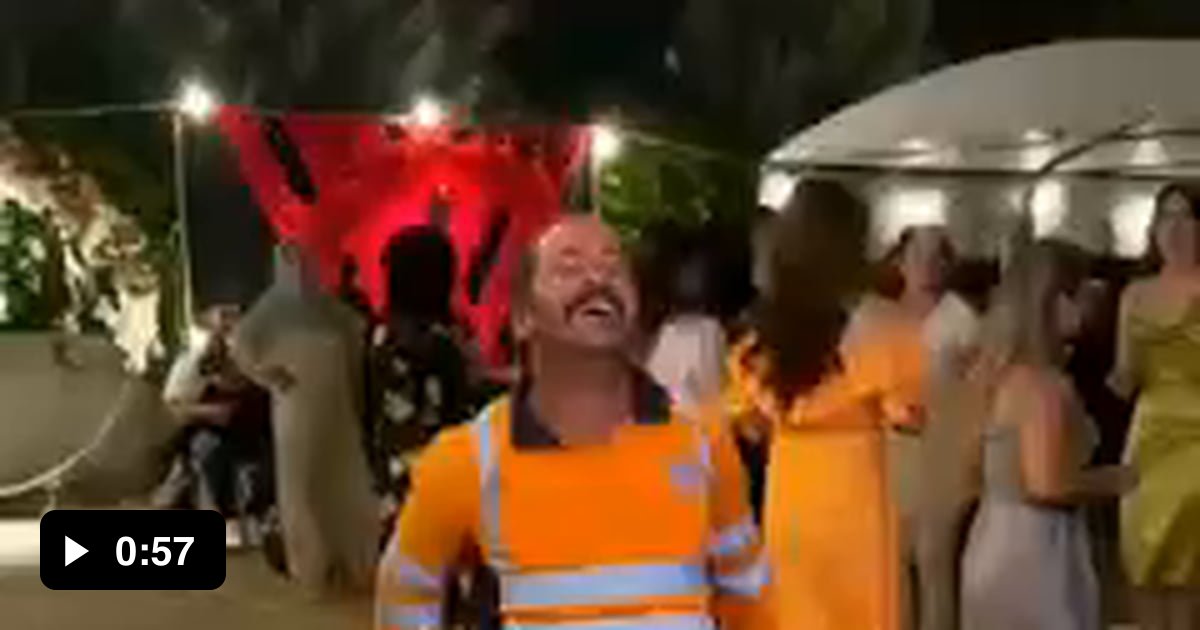 Happiness is a state of mind. Watch it till the end to understand. - 9GAG