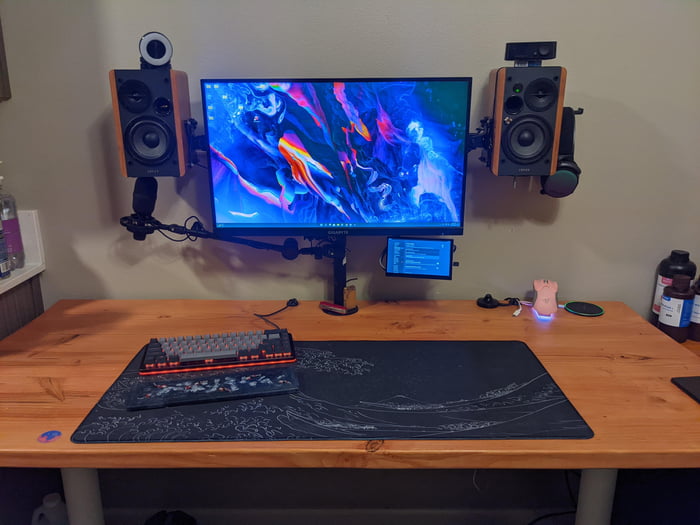 Introducing: The One Mount - 9GAG