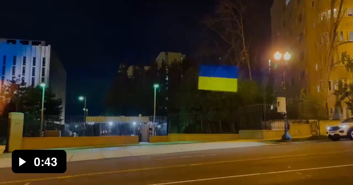 Someone projected the Ukrainian flag on Russian Embassy in DC. The ...