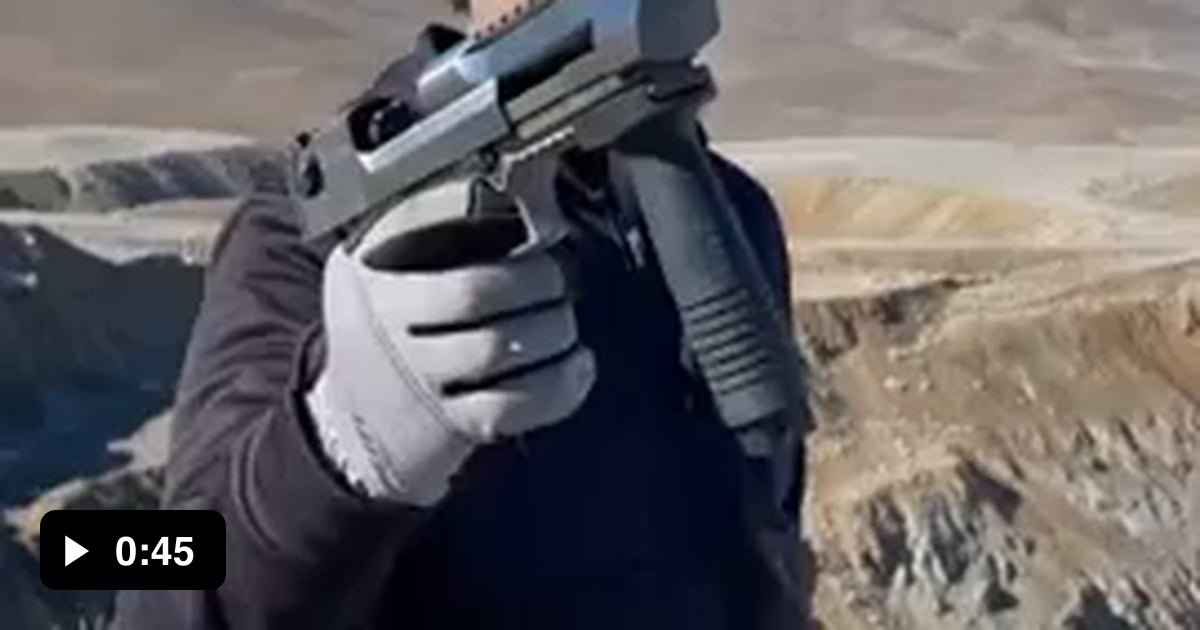 Full auto 50cal Desert Eagles - 9GAG