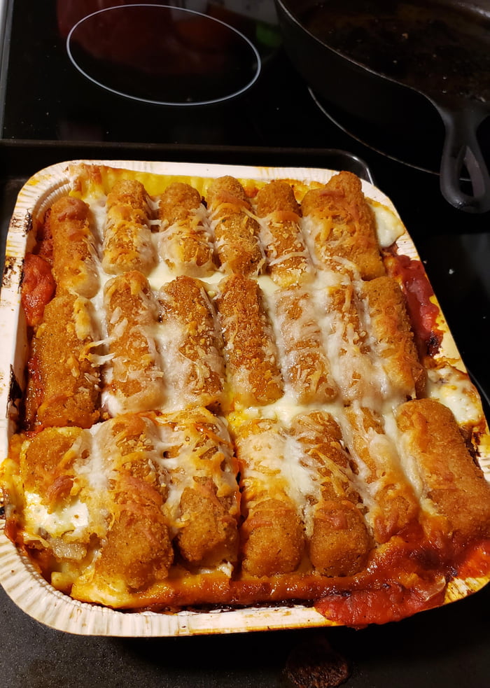 Frozen Stouffer's lasagna topped with frozen mozzarella sticks - 9GAG