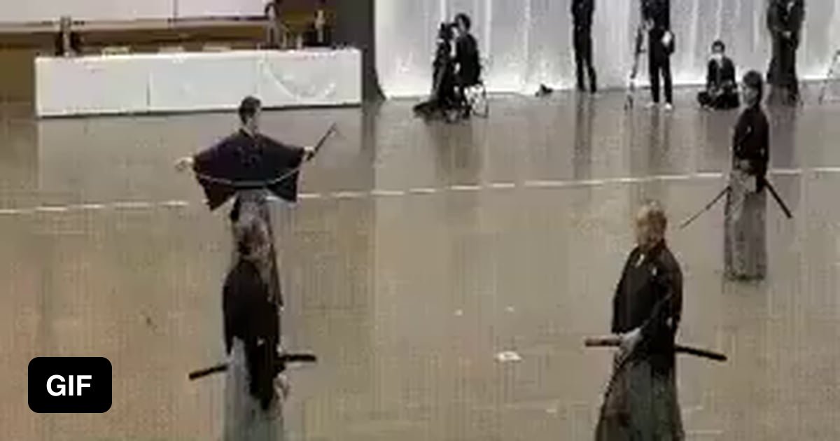 How fast a Master Swordsman can draw his Katana - 9GAG