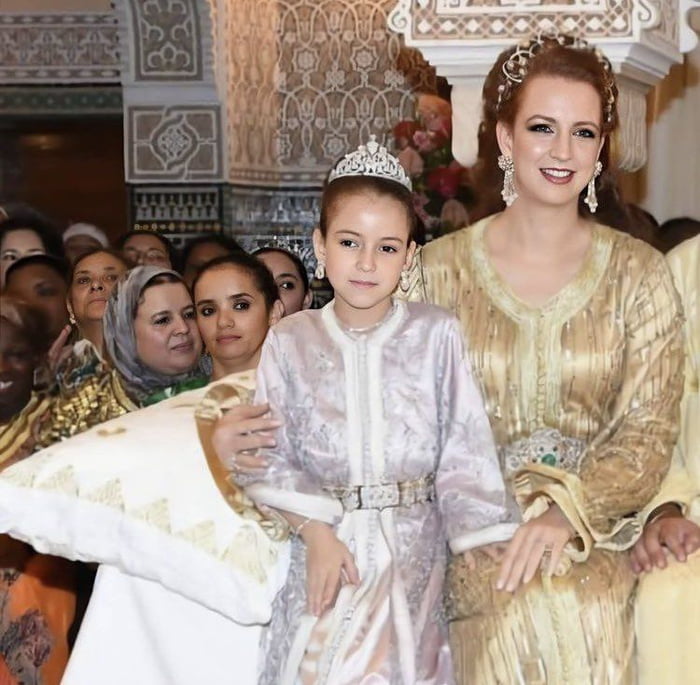 Queen Lalla Salma of Morocco and her Daughter Lalla Khadija - 9GAG
