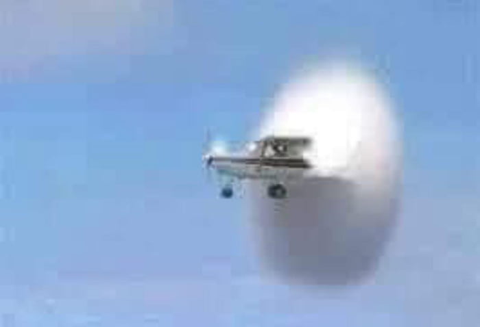 Stock Cessna 152 finally breaking the sound barrier near Reno Nevada ...