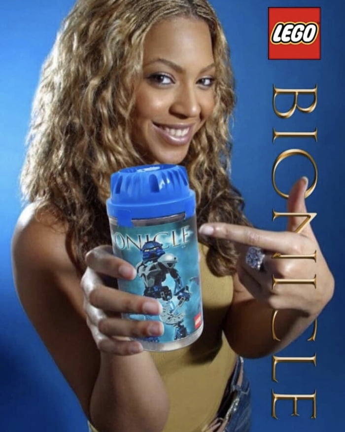 The crossover we didn't know we needed. - 9GAG