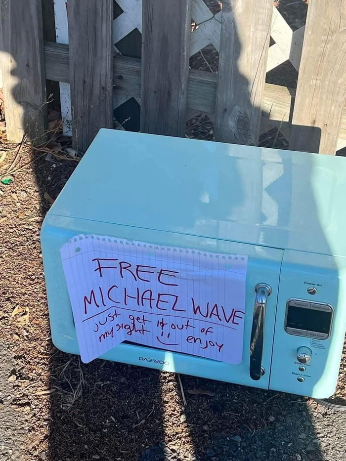 The Michael Wave - 9GAG