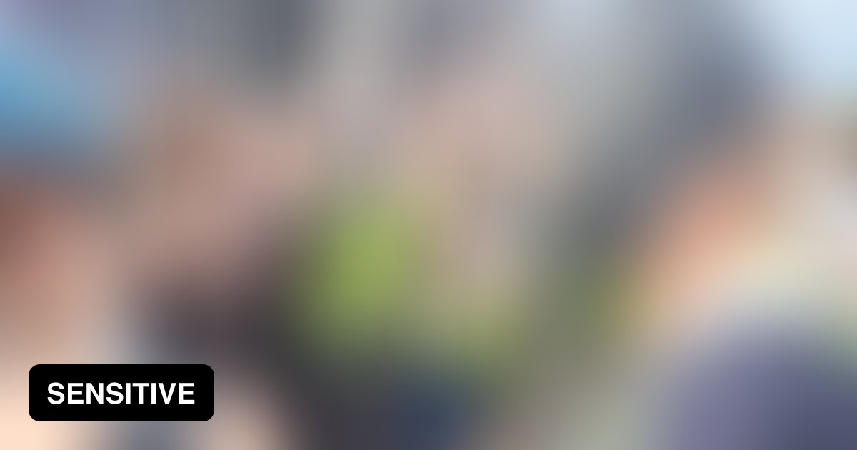 Finally normal people - 9GAG