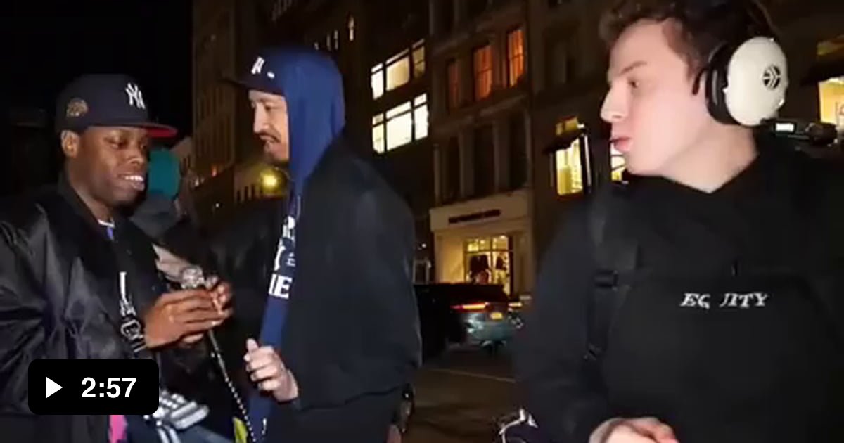 This street musician is an absolute genius, making beats from scratch ...